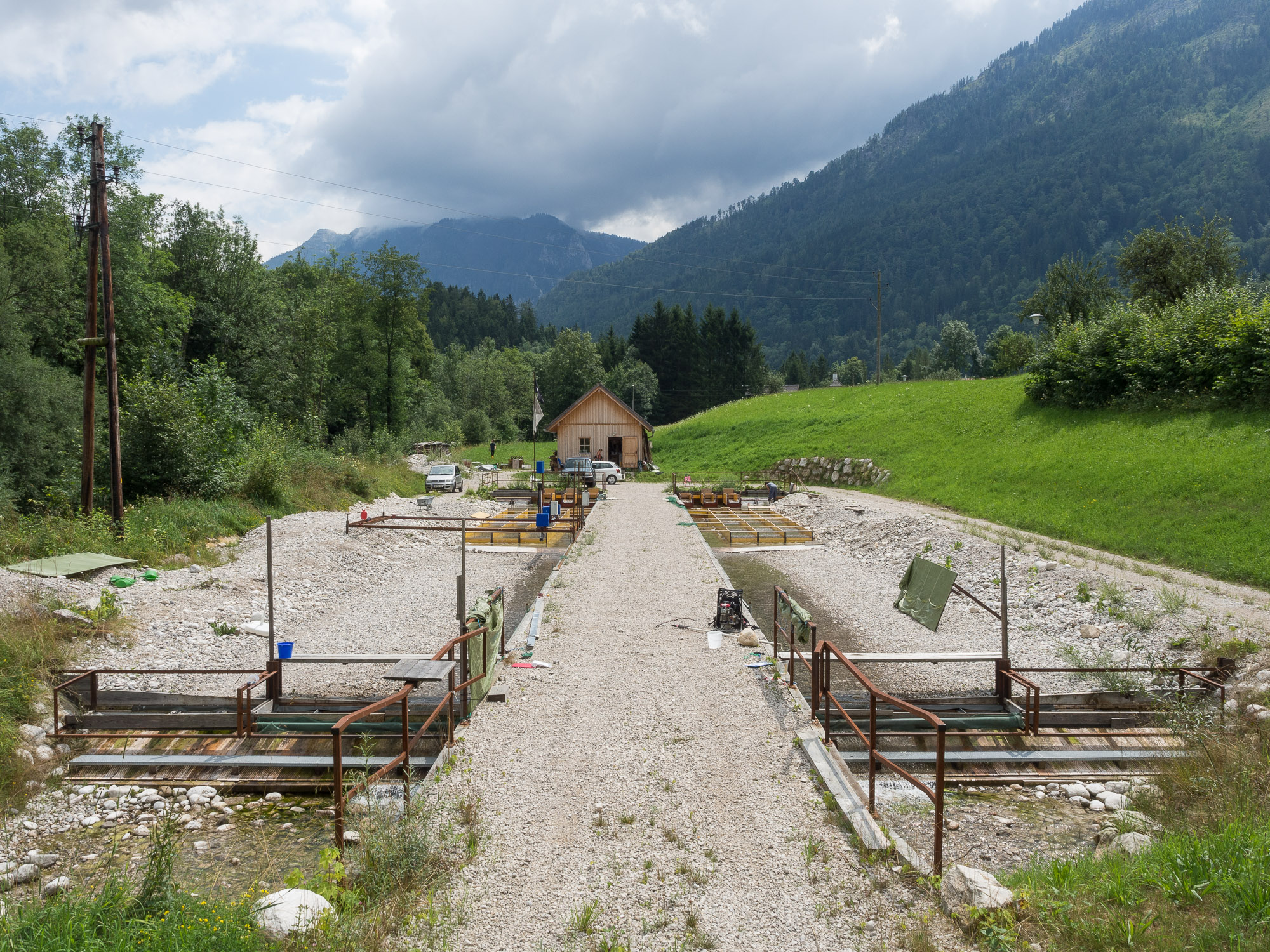 Investigating the effects of water releases from hydropower on Alpine ...